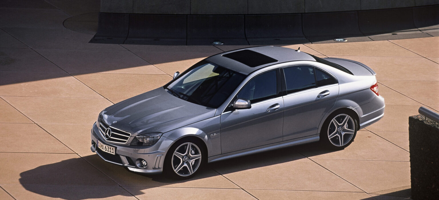 【2023】V8エンジン搭載モデル一覧【価格相場・安いモデルなど】 | Rioblog